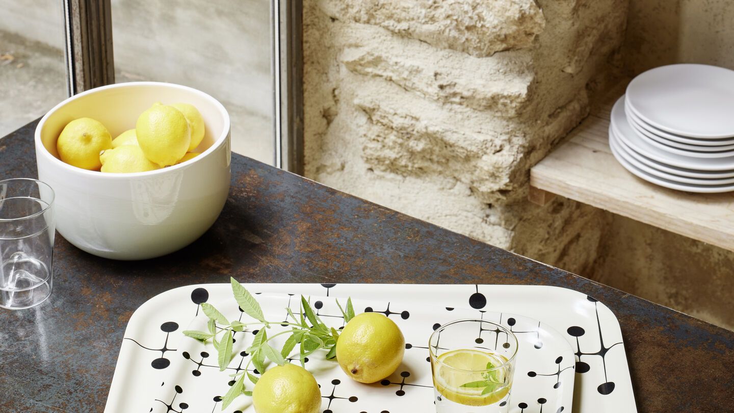 Vitra Circle Store Campus | Vases, trays and vessels